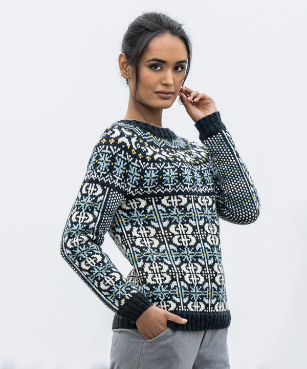 L'Etoile du Nord Sweater by Mary Pranica - Yarn Loop
