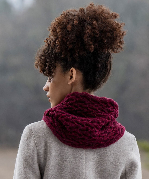 Titania Cowl by Michael Vloedman - Yarn Loop