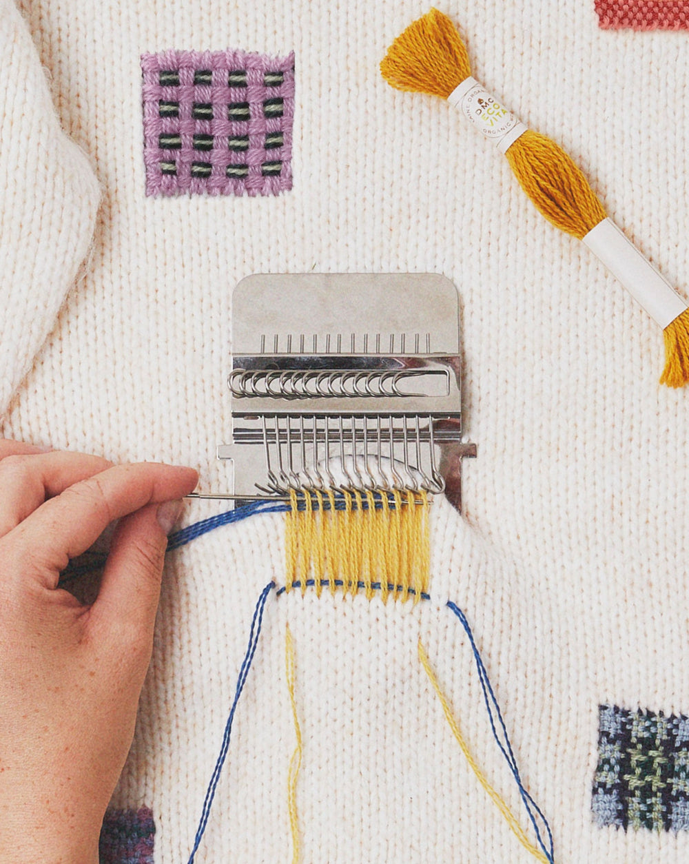 DMC - Mini Weaving Loom (11cm) - Yarn Loop