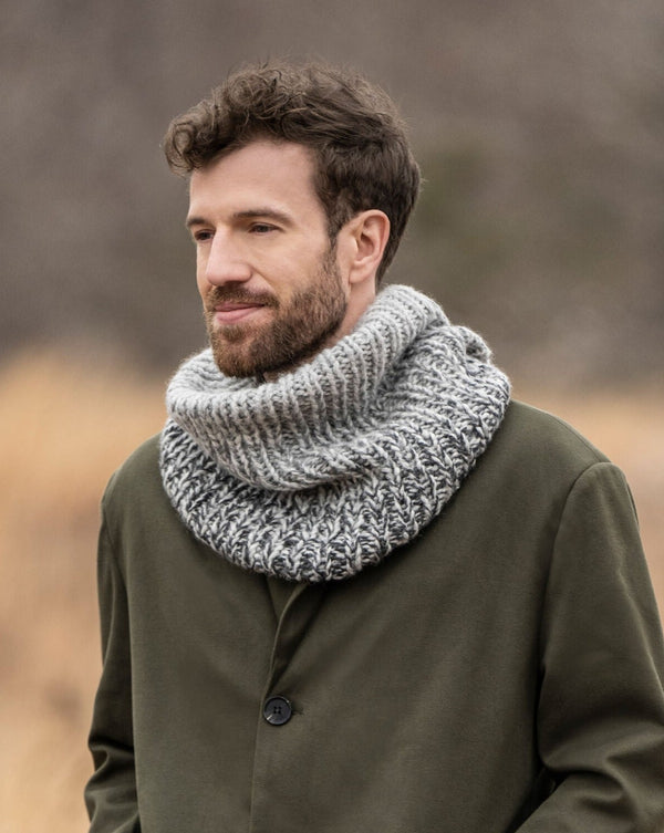 Issaquah Cowl by Michael Vloedman - Yarn Loop