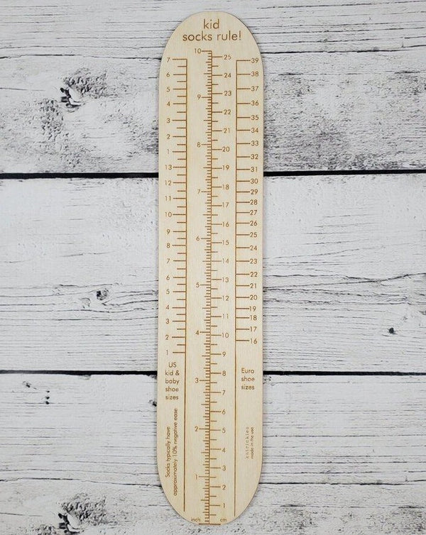 Katrinkles - Kids Socks Rule! Clear Ruler for Measuring Socks - Yarn Loop